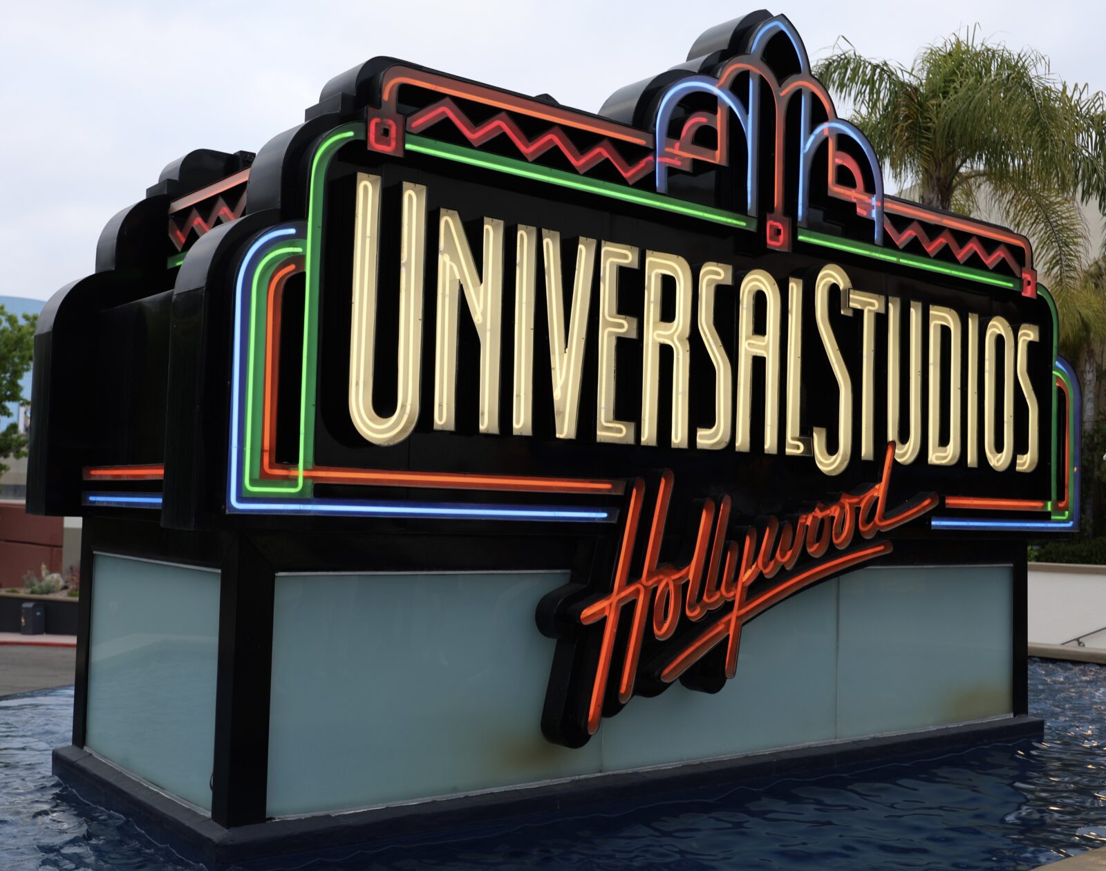 Unlock the Magic: Elevate Your Theme Park Experience with a VIP Tour ...
